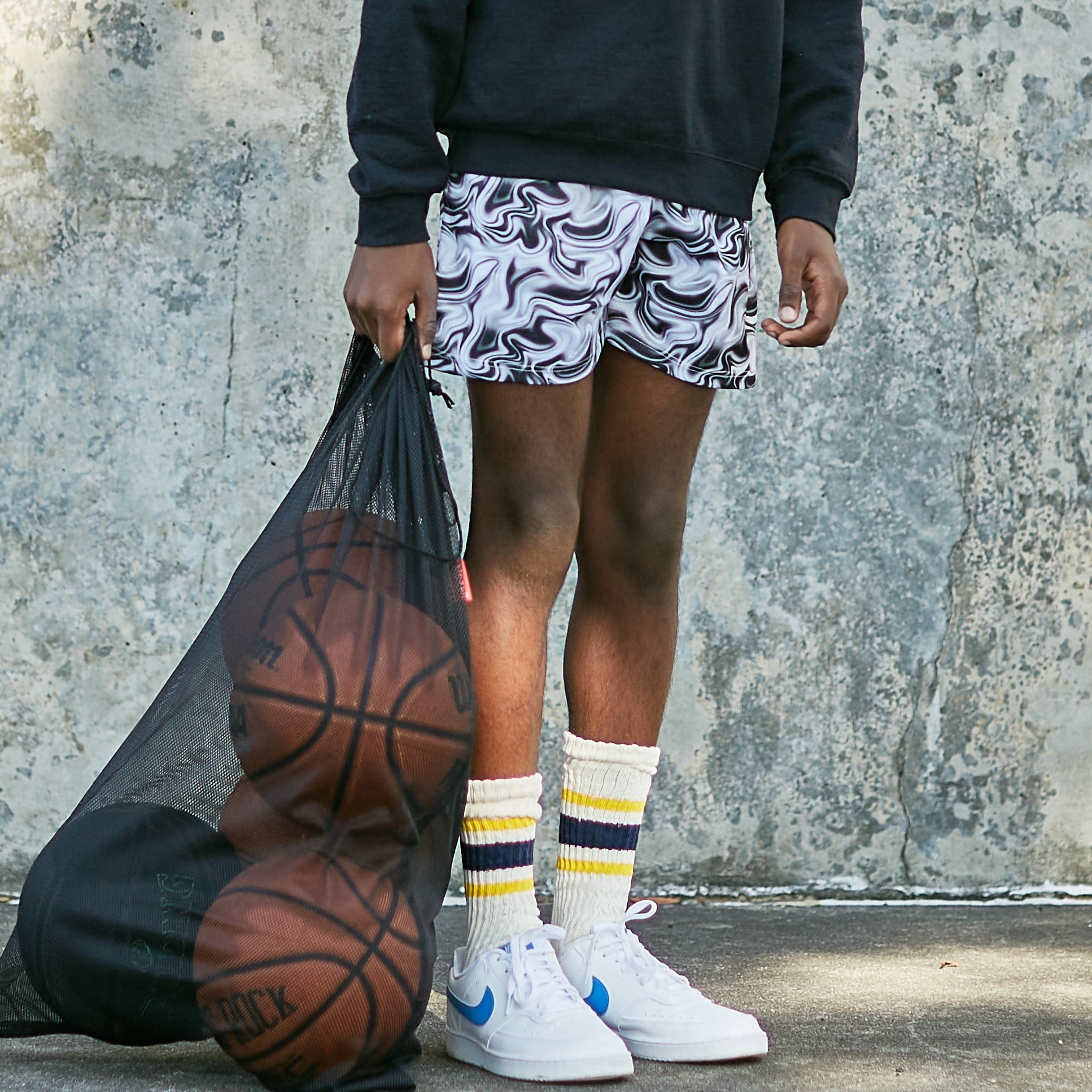 LICORICE DRIP SHORTS